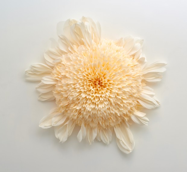 « What Befell Us » : l’exposition de fleurs géantes de l’artiste ...